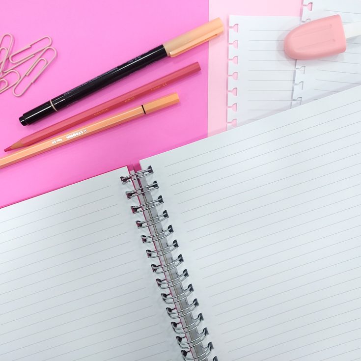 Caderno Smart Universitário com folhas e divisórias reposicionáveis DAC ...